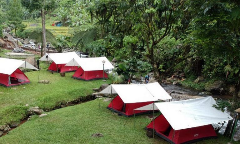 Bravo Camping Ground | Review Camp Bravo Cidahu dalam suasana wisata desa